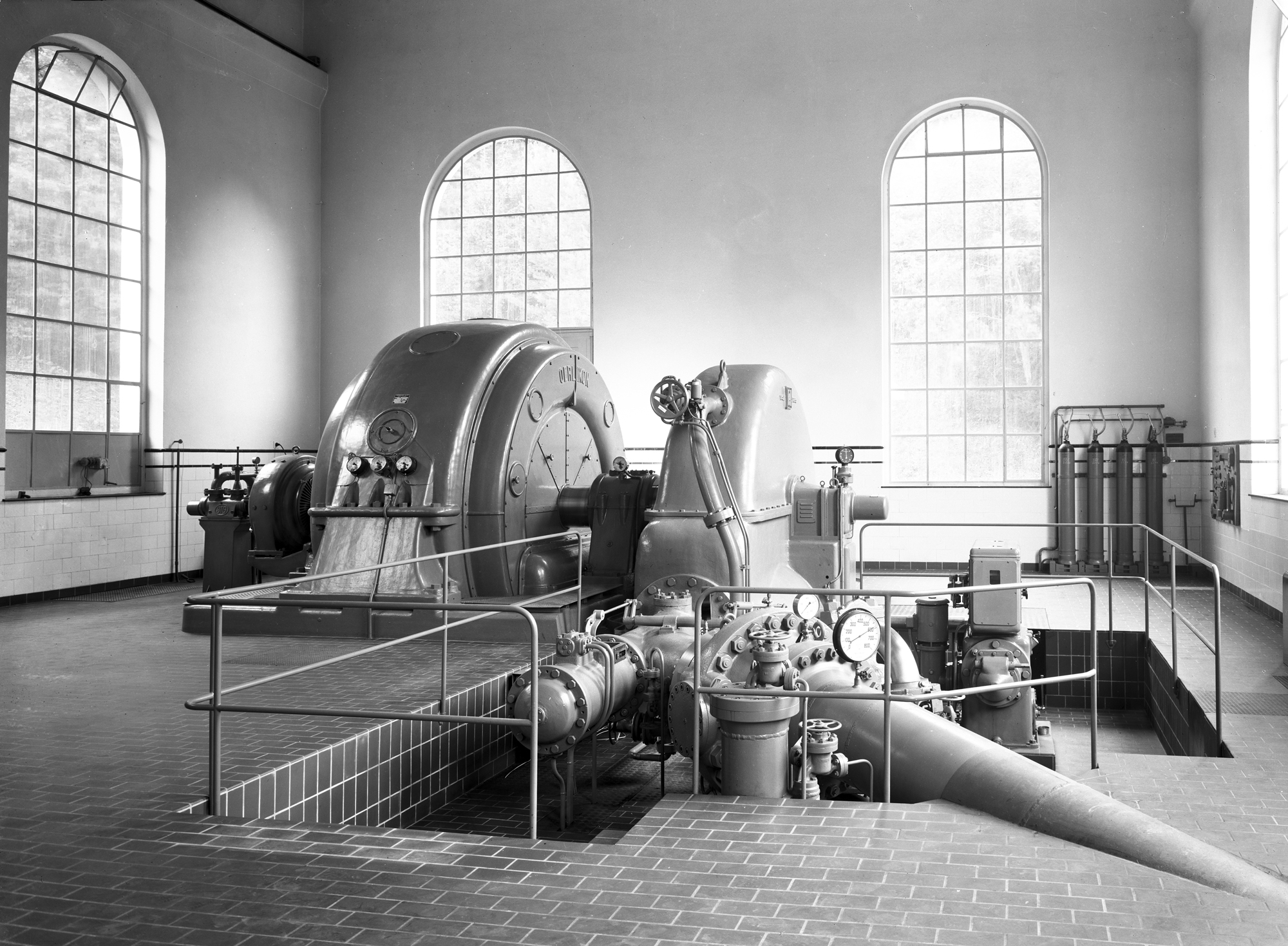 Aus Wasser Strom produzieren - Geschichte der Wasserkraft